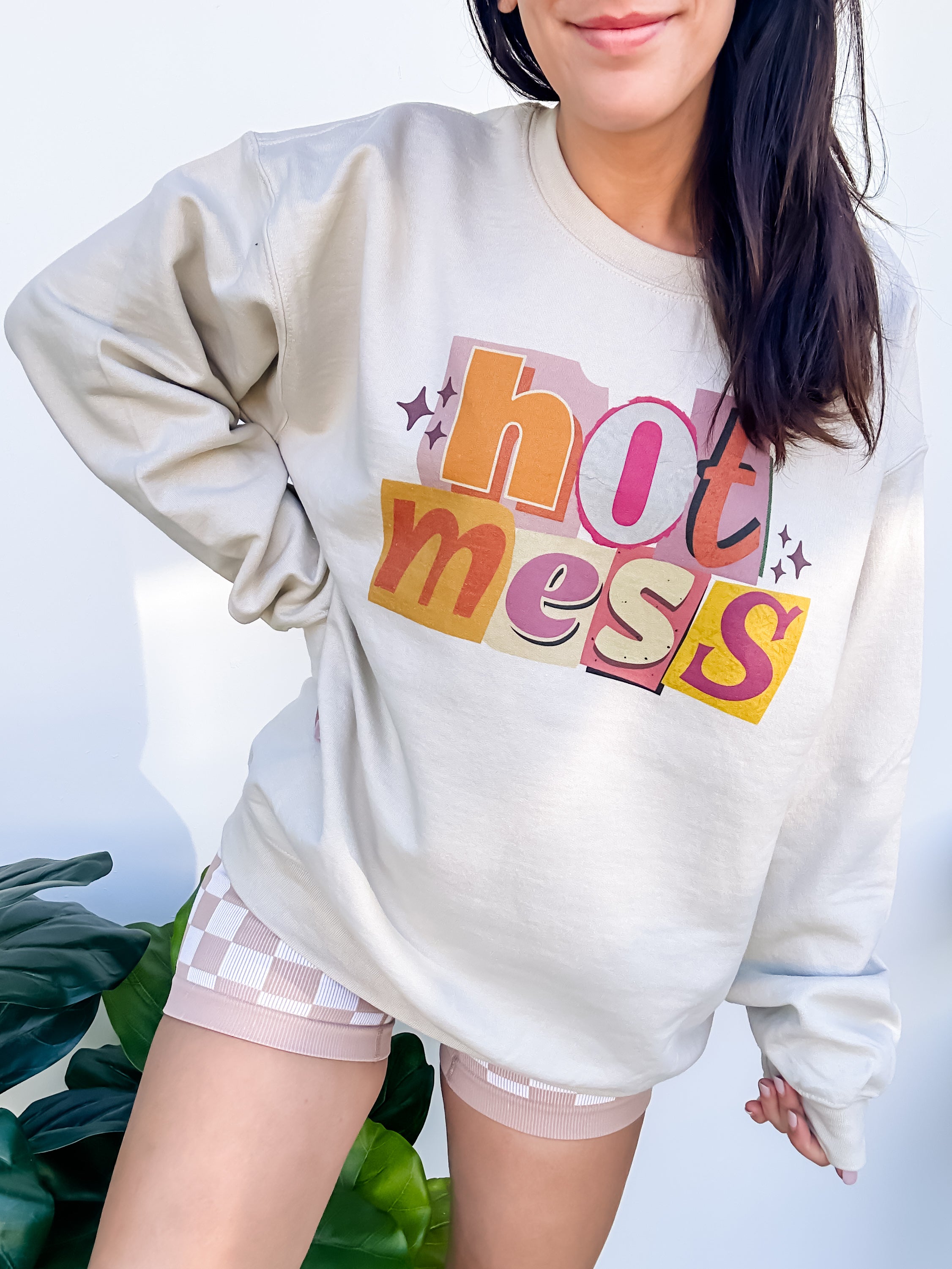 Ransom Hot Mess Graphic Top – Mademli Boutique