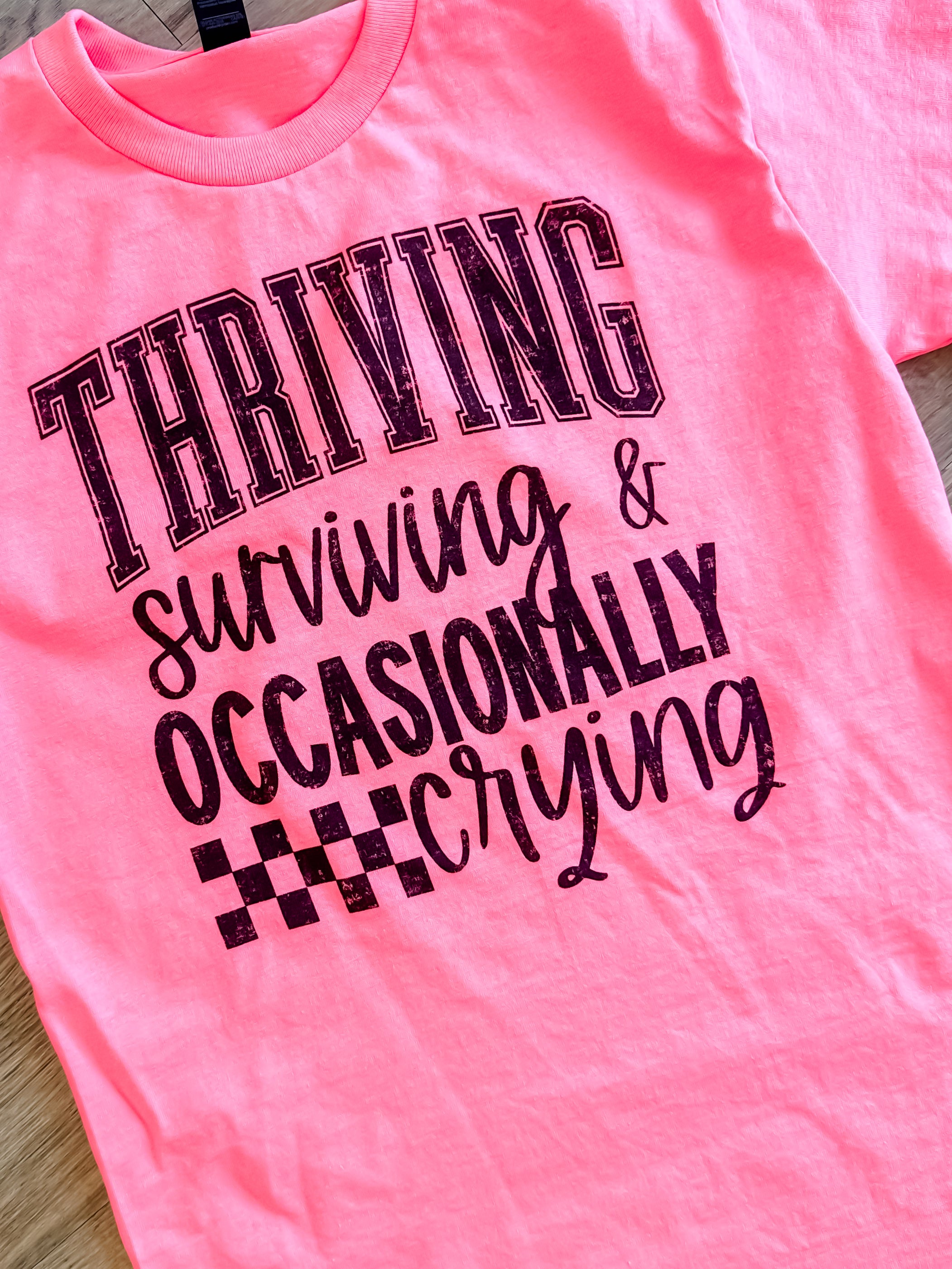 Thriving Graphic Tee – Mademli Boutique